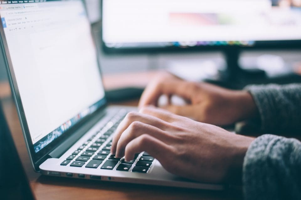 How to Send References in an Email [4 Templates]